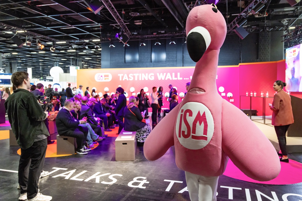 ISM & ProSweets Cologne exhibition stand construction by professionals ...